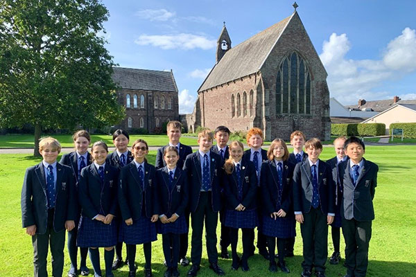 เรียนต่อโรงเรียนประจำอังกฤษ Christ College Brecon, Wales, UK - The Lion ...